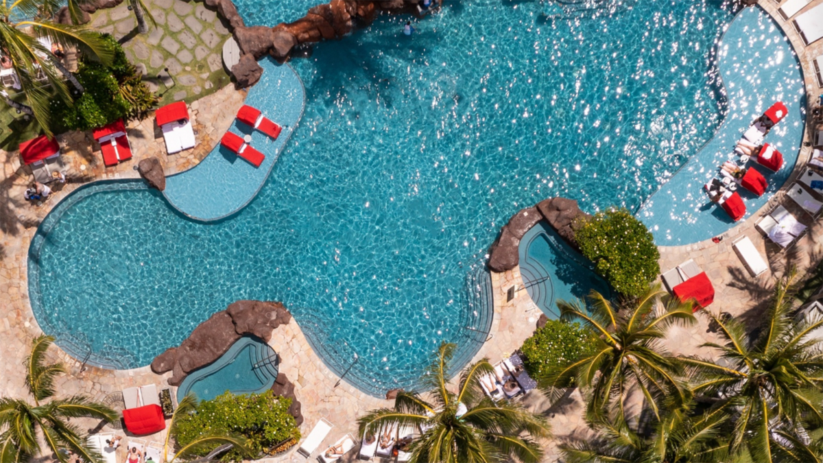Best Hotel Pools on Oahu | Local Getaways Hawaii|Best Hotel Pools on ...
