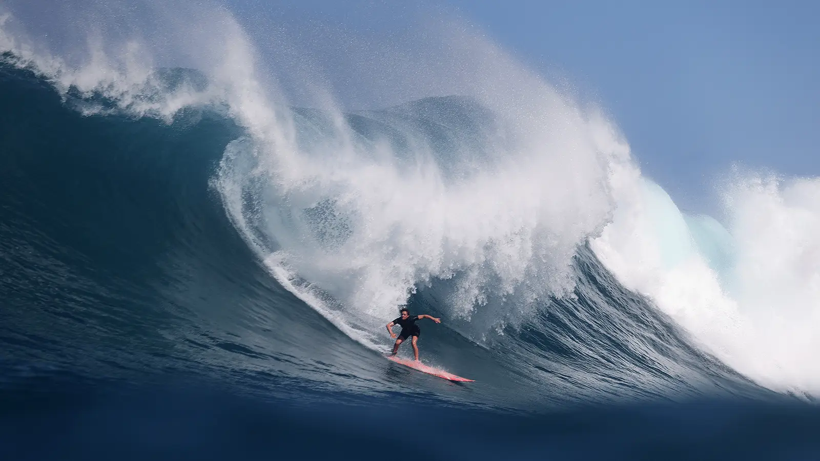 Bianca Valenti Talks Women Surfing in the Eddie Aikau Big Wave ...