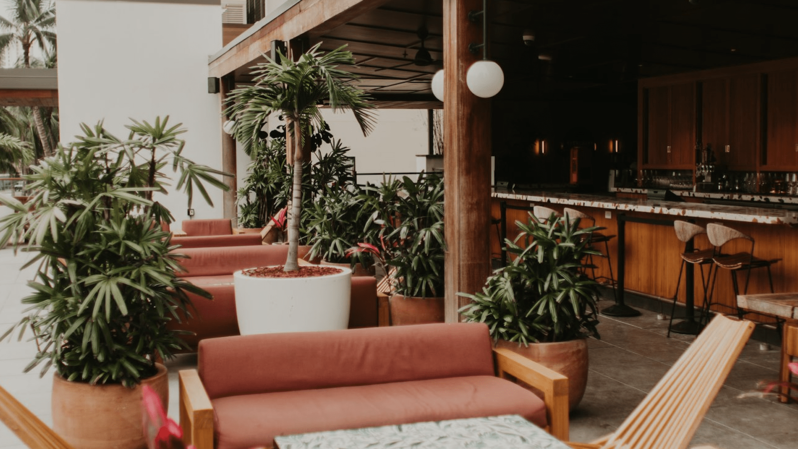 Where to Find the Best Sunset Dining on Oahu - Local Getaways