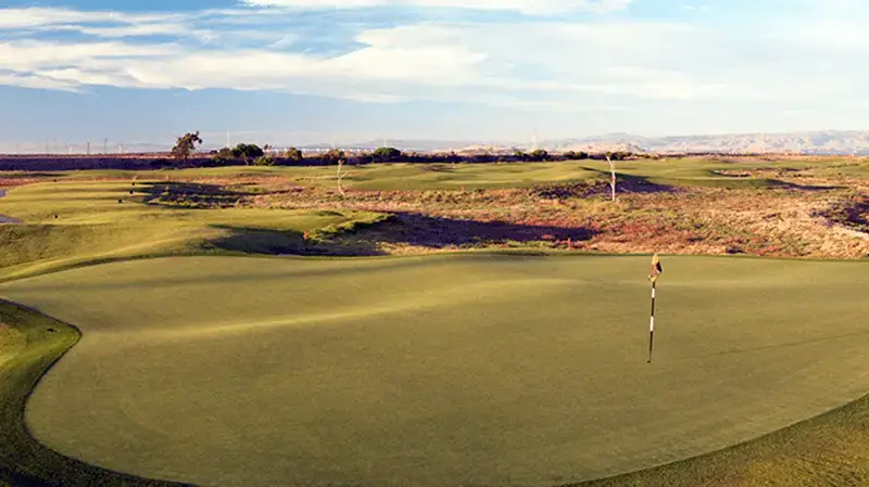 The Best Golf Courses in the South Bay - Local Getaways